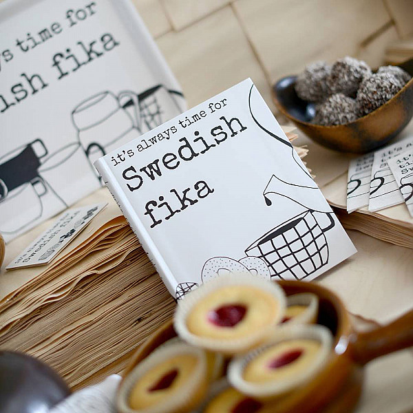 Recipe / Notebook Swedish fika, Erika Tubbin | Mixin Home